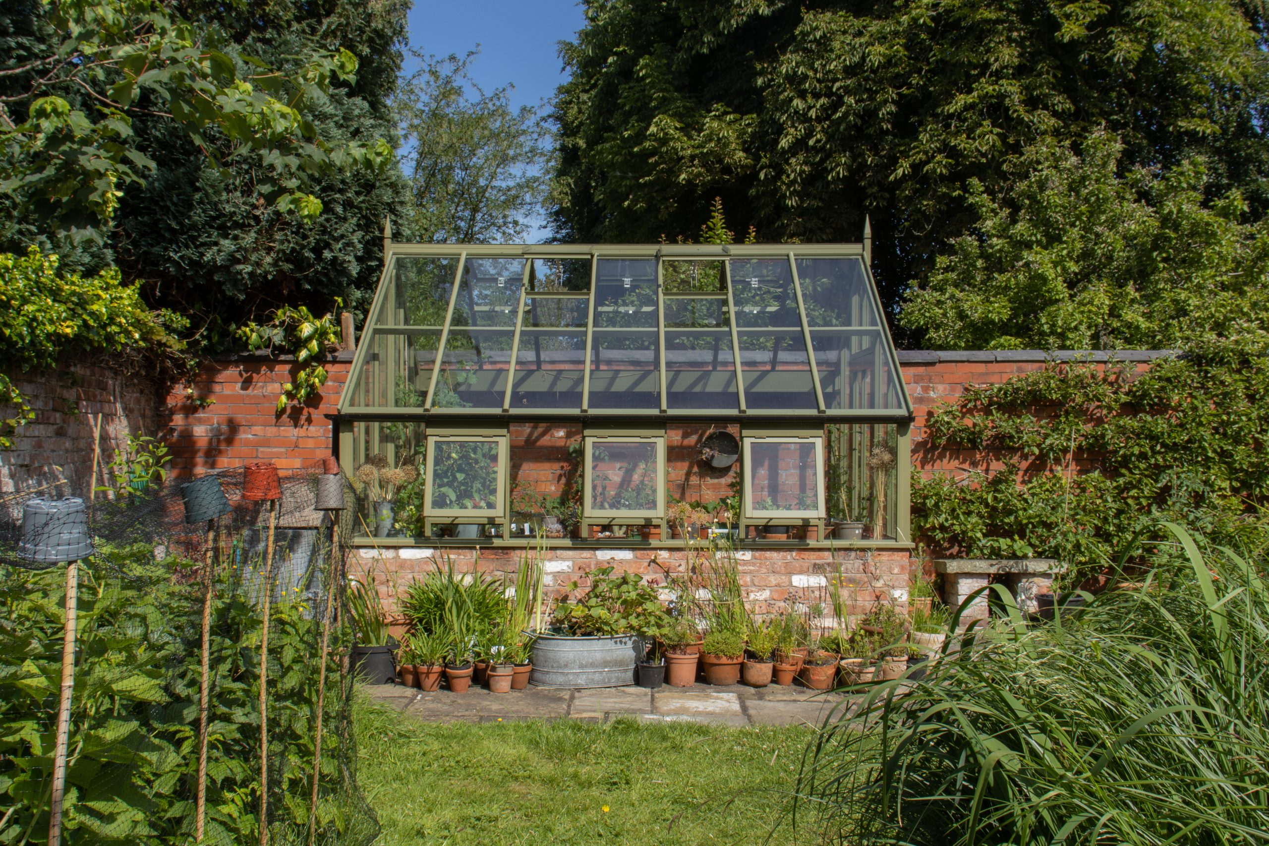 White Cottage Greenhouses - Bespoke traditional greenhouses